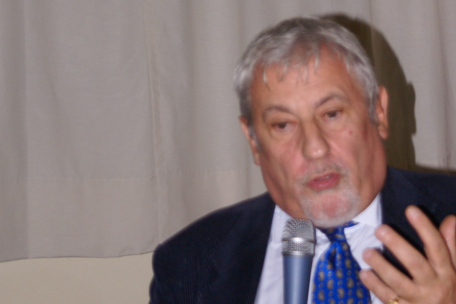 Lectio di Bonvecchio a Cagliari sul segreto in Massoneria - Grande ...