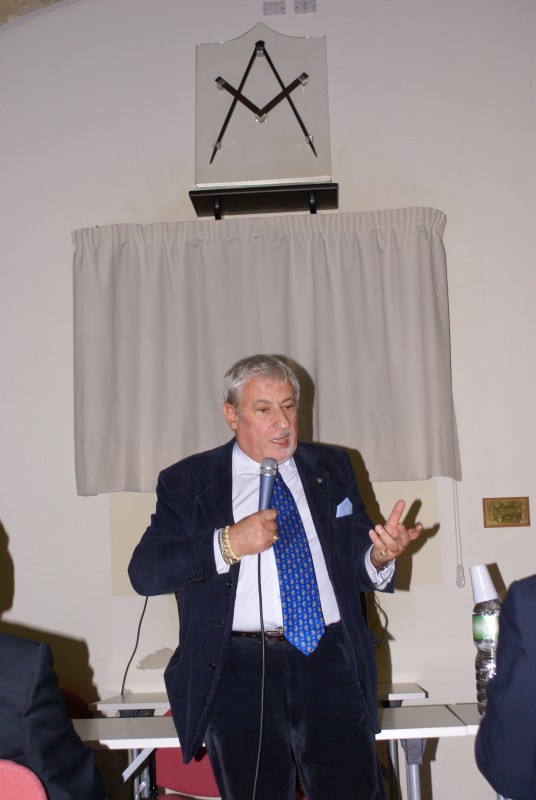Lectio di Bonvecchio a Cagliari sul segreto in Massoneria - Grande ...