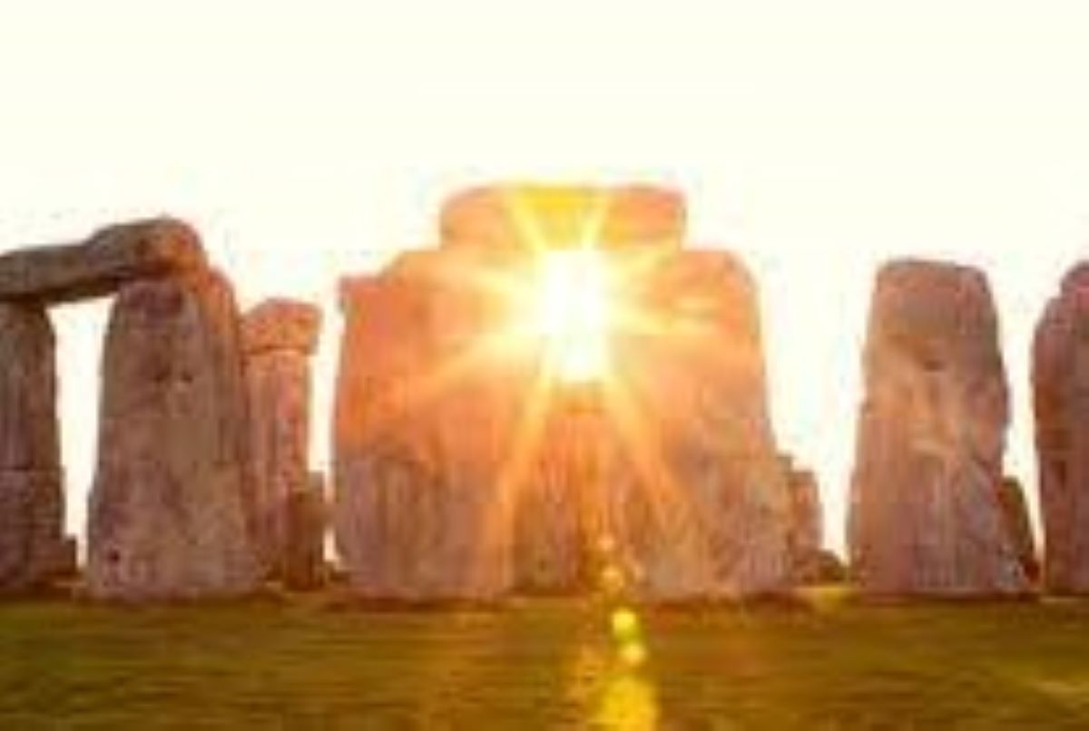 Il 21 giugno celebriamo il Solstizio d'Estate e il trionfo della luce ...